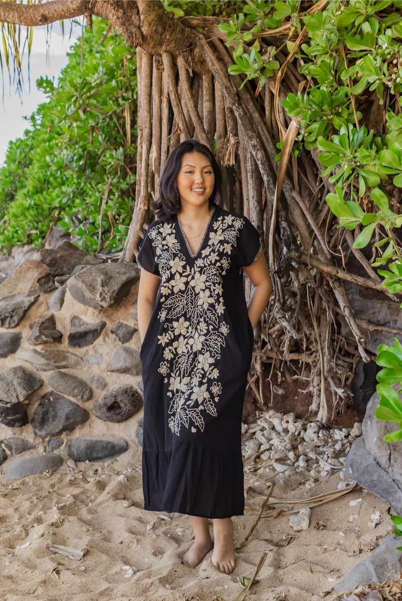 Siganka Pua Dress with Embroidered Plumeria Flowers – The Colony Shop