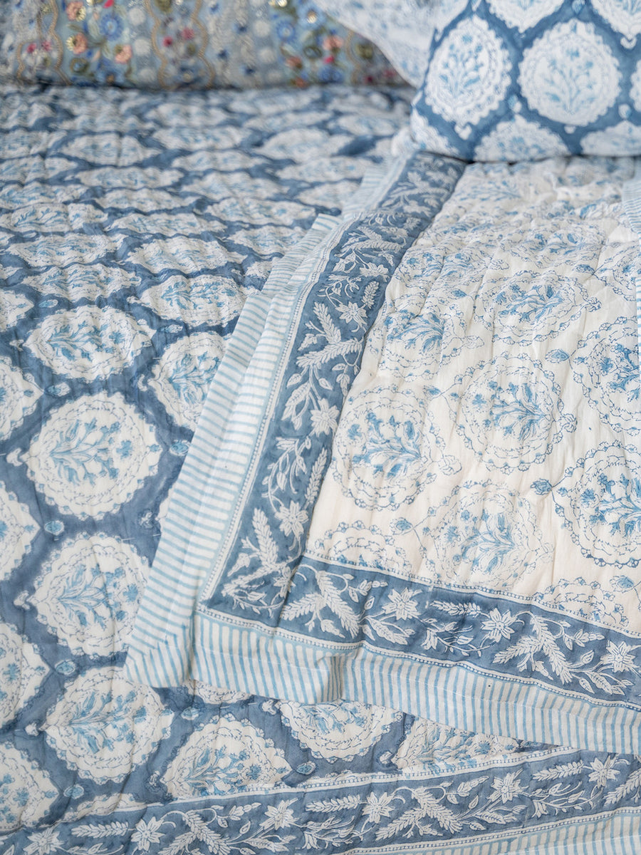 April Cornell Maya Block Print Quilt – The Colony Shop
